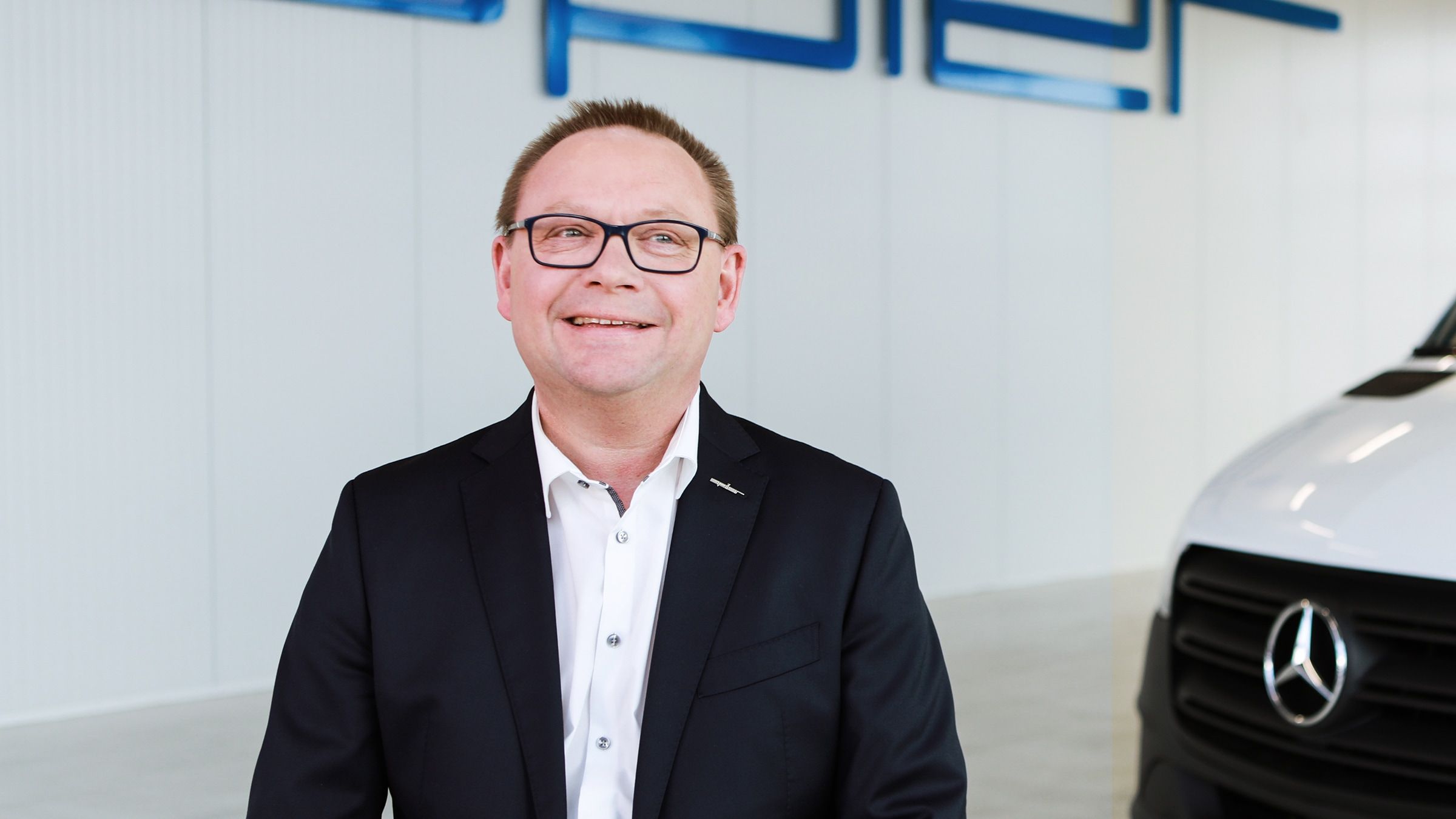 Mercedes-Benz VanSolution Partner: SPIER